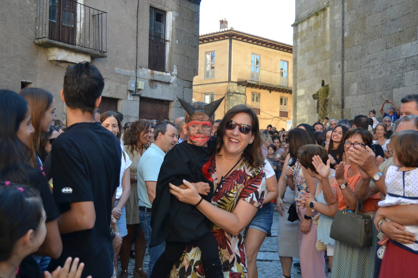 El bien triunfa sobre el mal en la vistosa Loa de La Alberca | La Gaceta de Salamanca